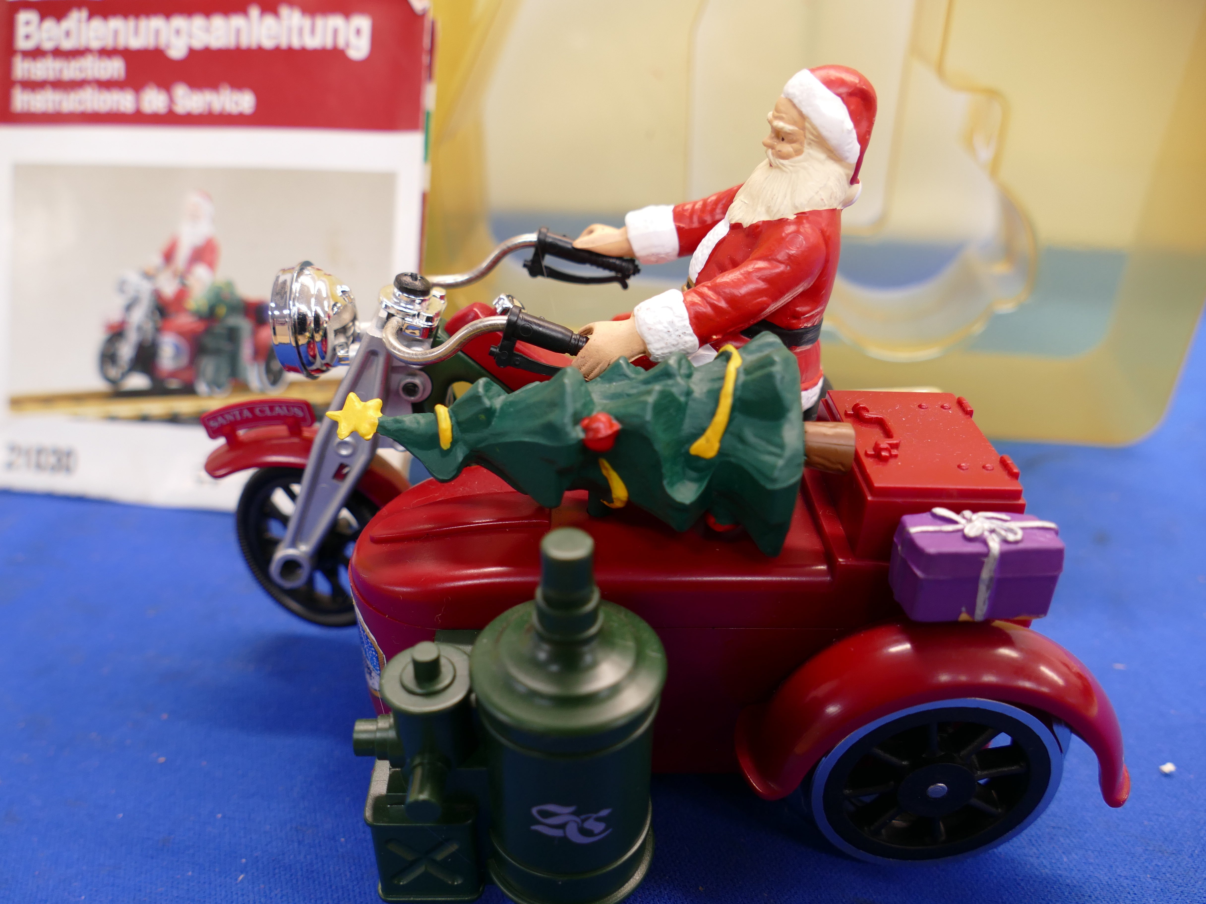LGB 21030 Santa Motorbike (used) – Tony Green Steam Models