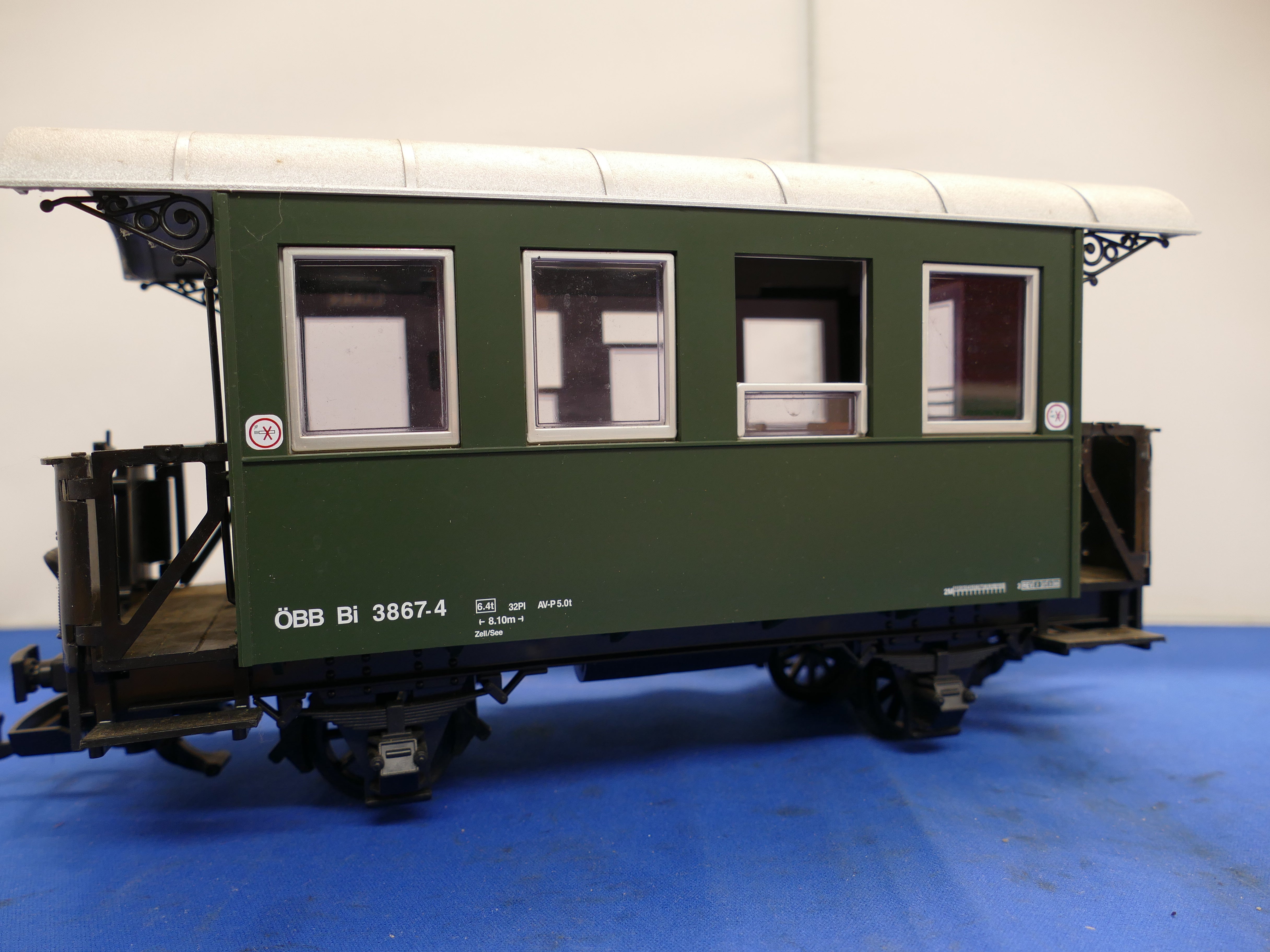 LGB 4 Wheel Coach (used) – Tony Green Steam Models